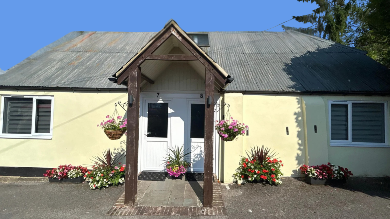 Homepage - The Old Barn, Overton